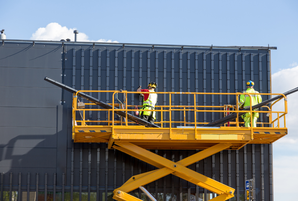 Risks of working in elevating work platforms | NECA Vic